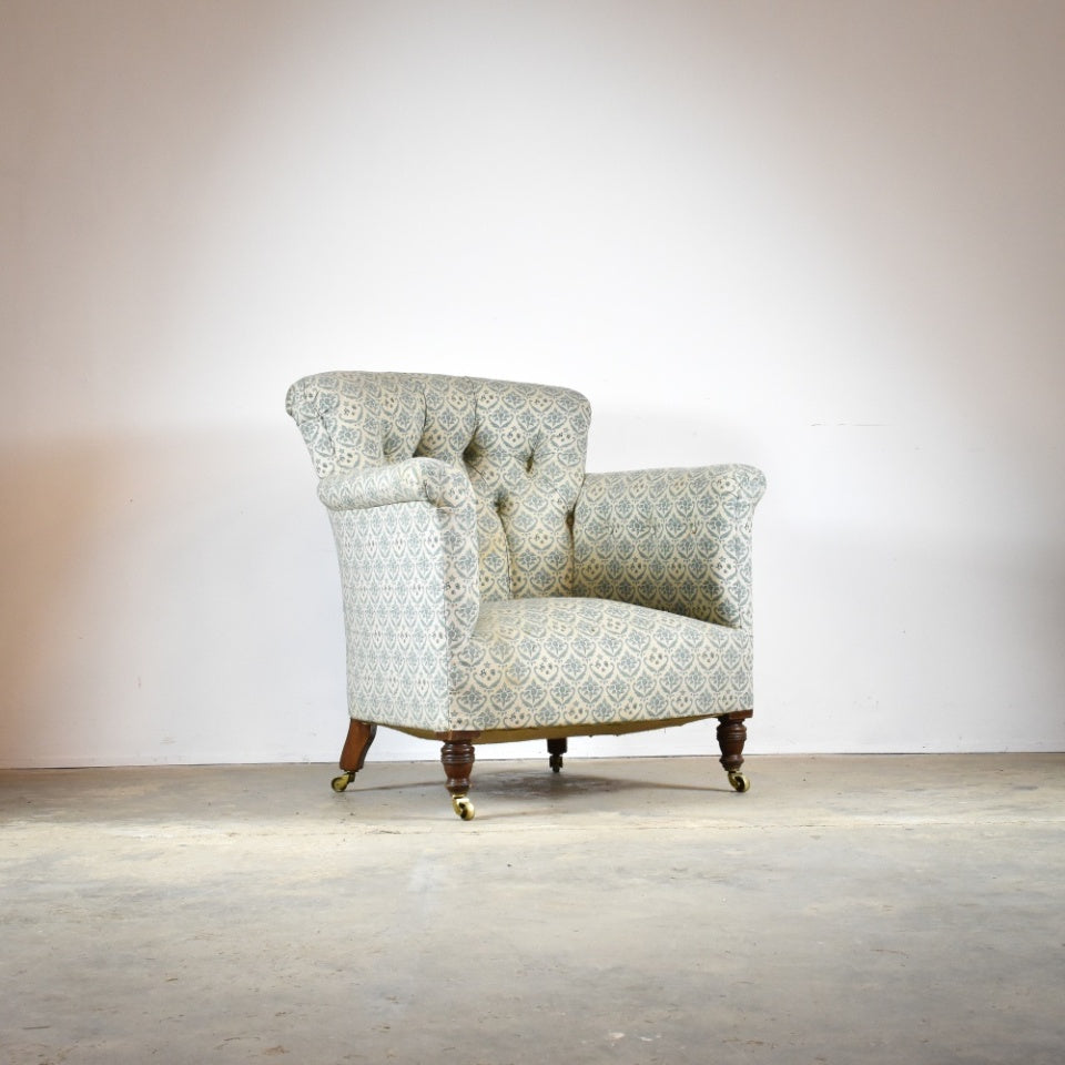 Howard and Sons Woodstock Chair – Claire Langley Antiques